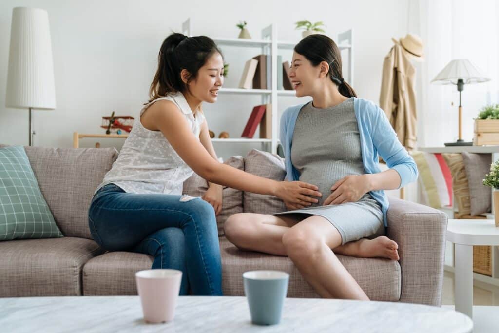 Building a Positive Relationship With Your Surrogate - Elevate Baby